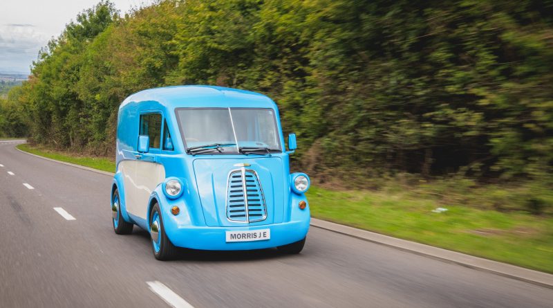 Morris JE makes public debut | Van Guide