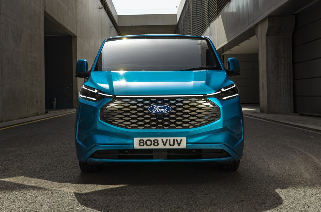 The UK's Thriving Commercial Vehicle Market: A Resurgence Powered by ...