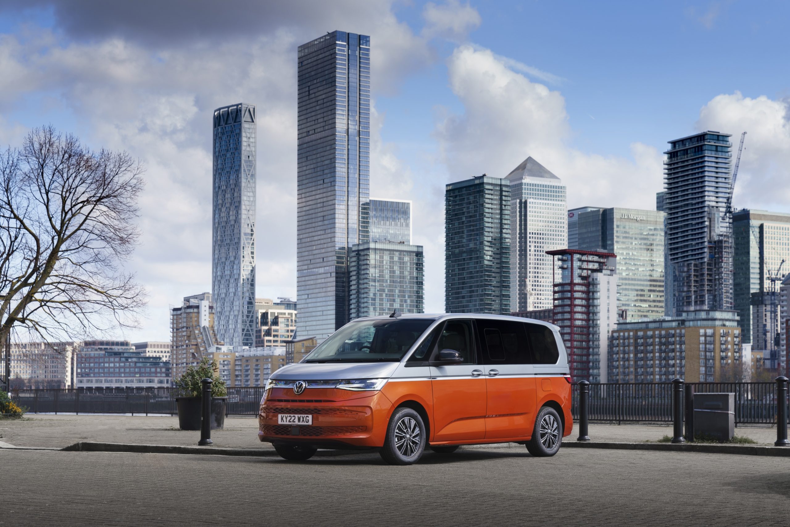 Volkswagen Multivan Review 2023 | Van Guide